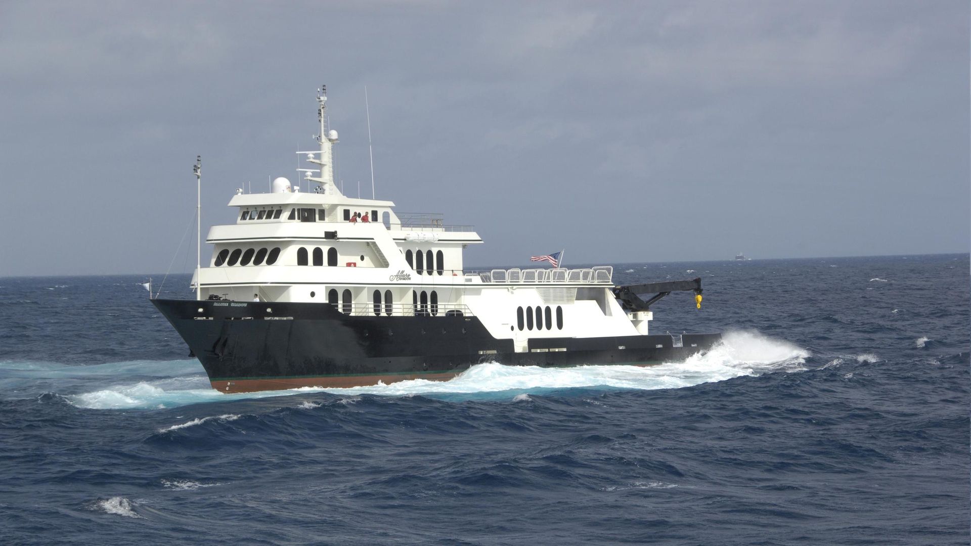 Global yacht (Bender, 67.06m, 1982)